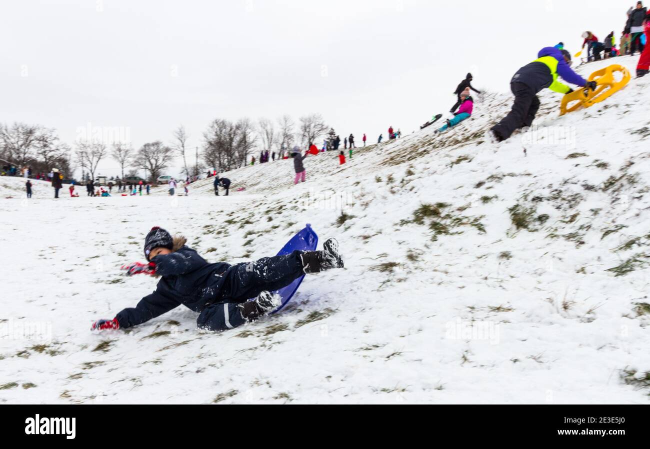 Kid falling hi-res stock photography and images - Alamy