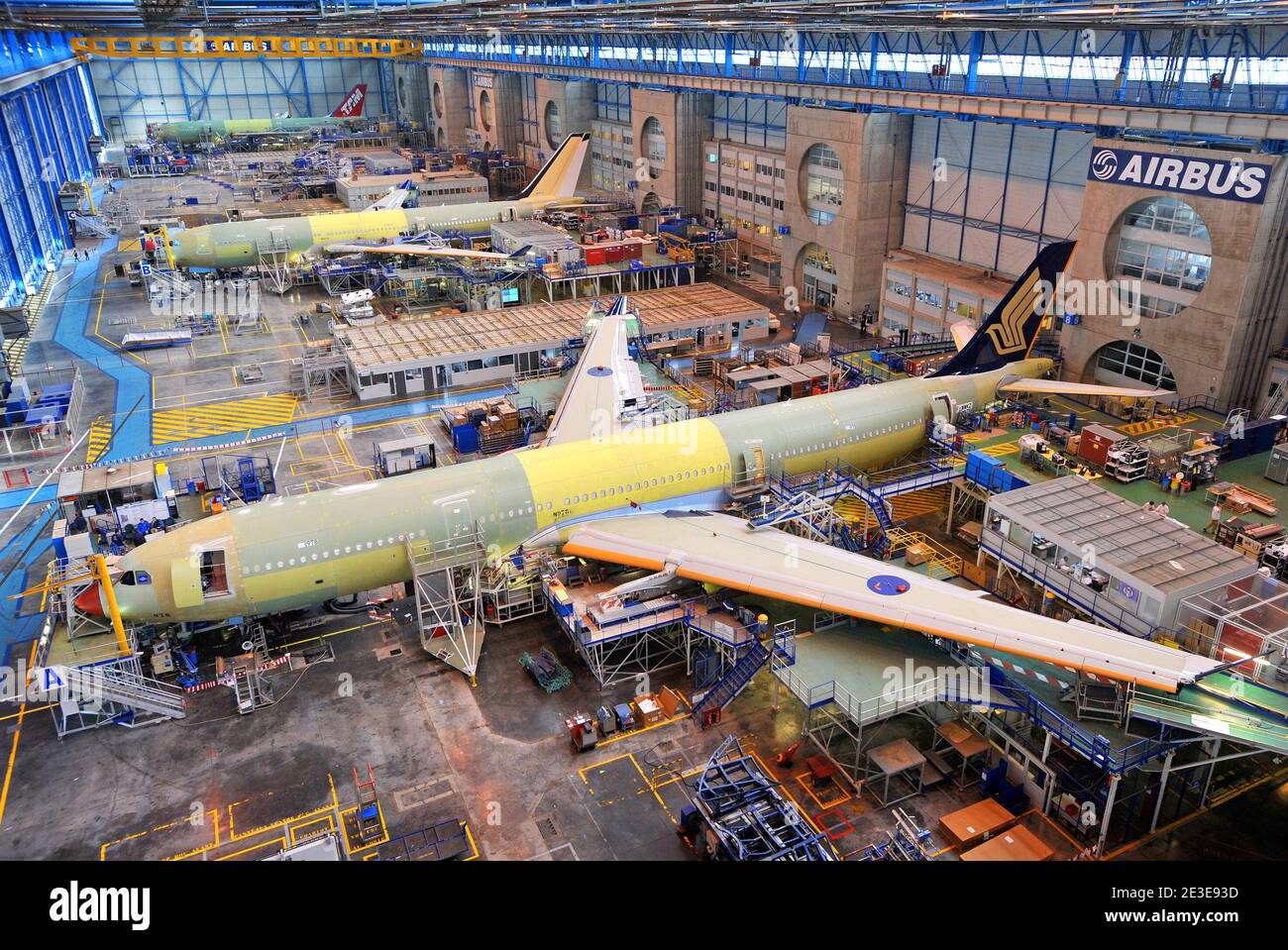 Avion airbus a 330 hi-res stock photography and images - Alamy