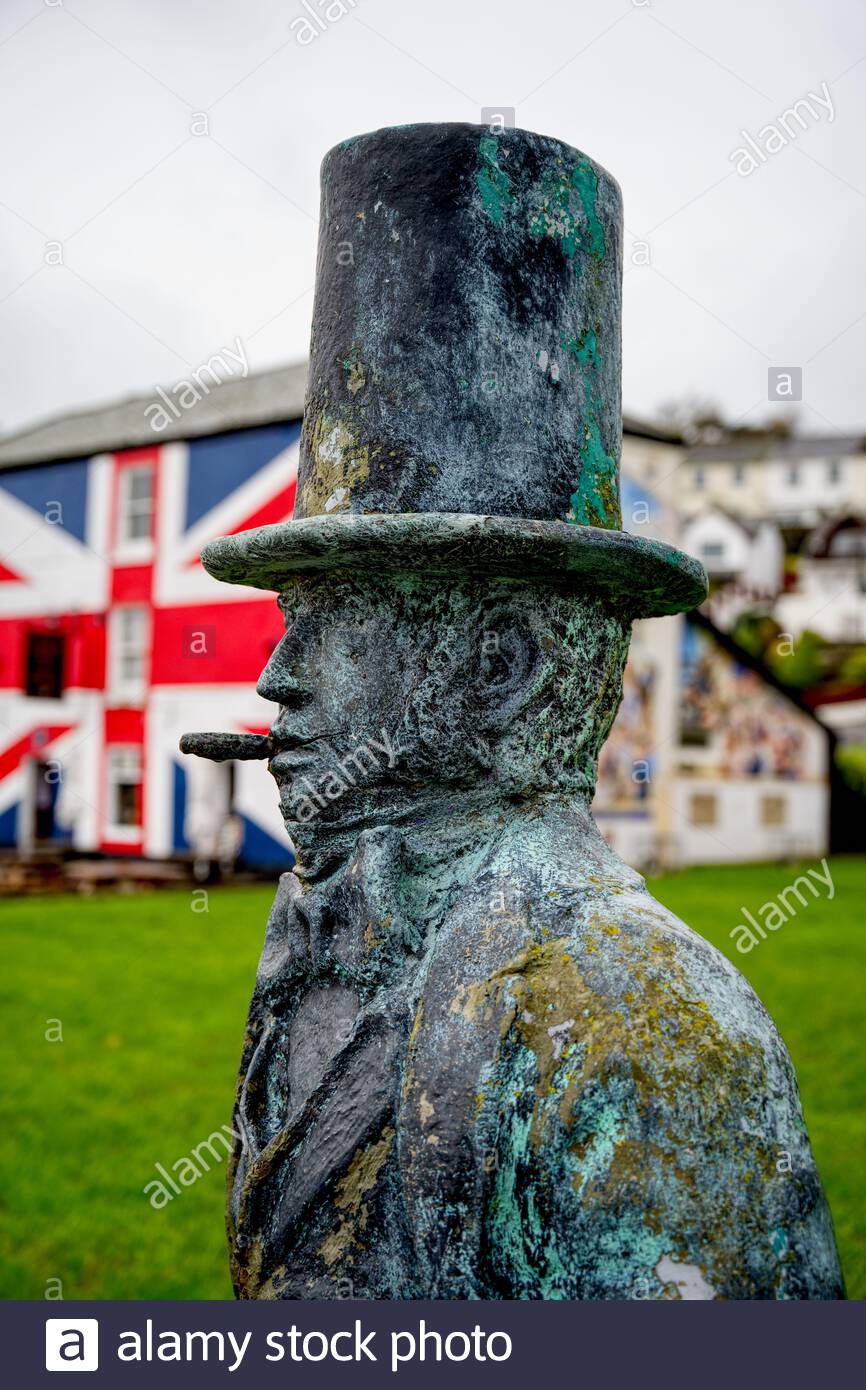 Pipe Statue High Resolution Stock Photography and Images - Alamy
