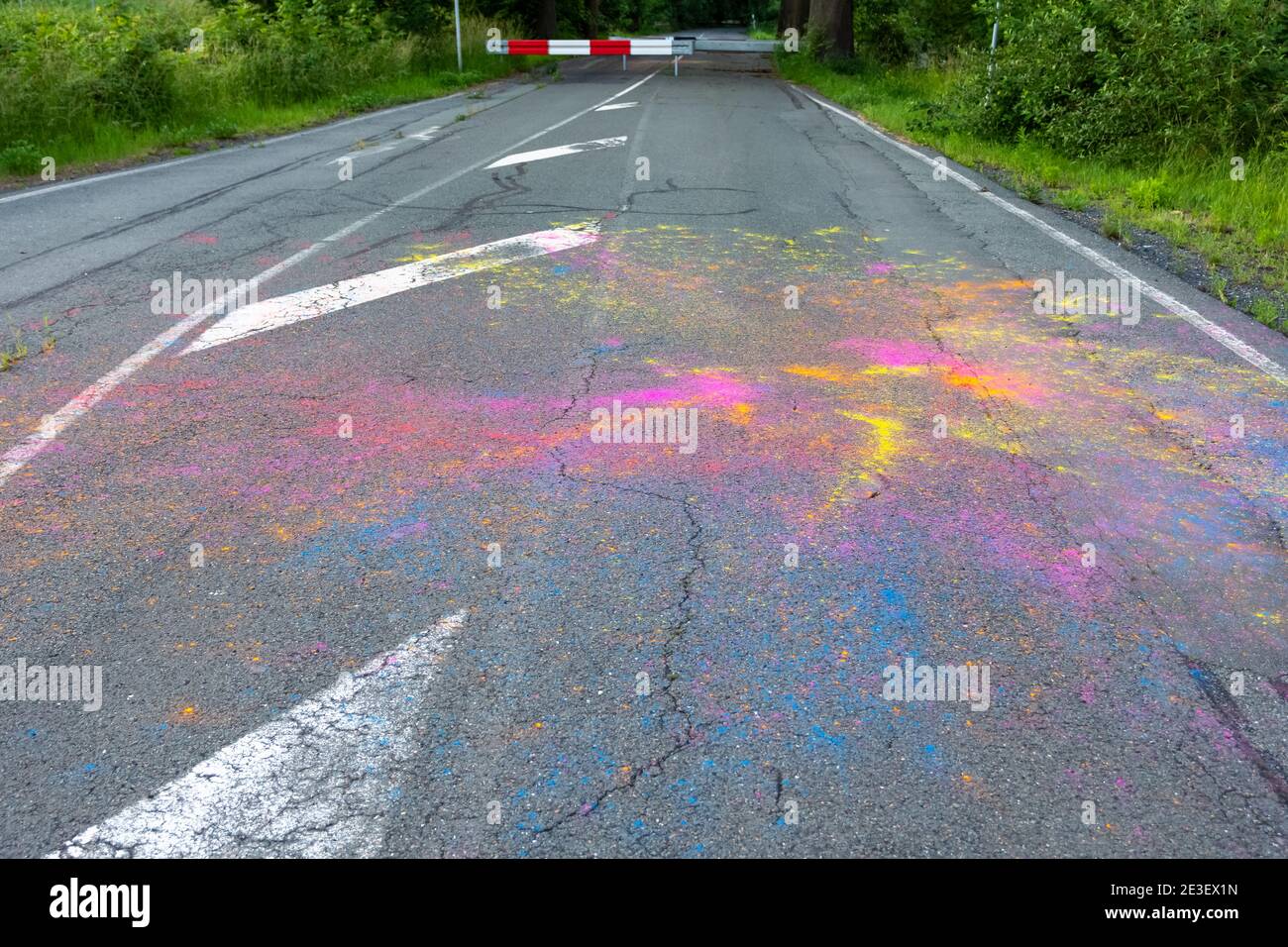 Sprinkled painting hi-res stock photography and images - Alamy