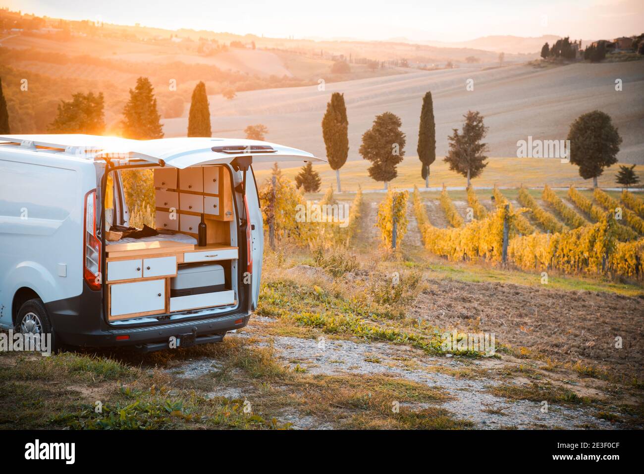 Vanlife - live in a beautiful bus in the open nature surrounded by ...