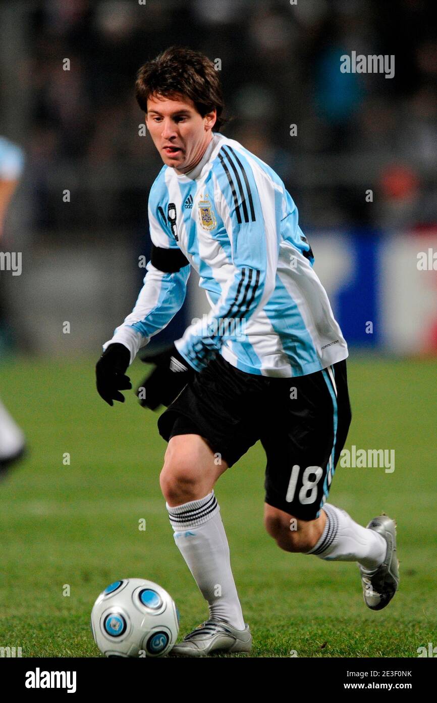 Lionel messi 2009 hi-res stock photography and images - Alamy