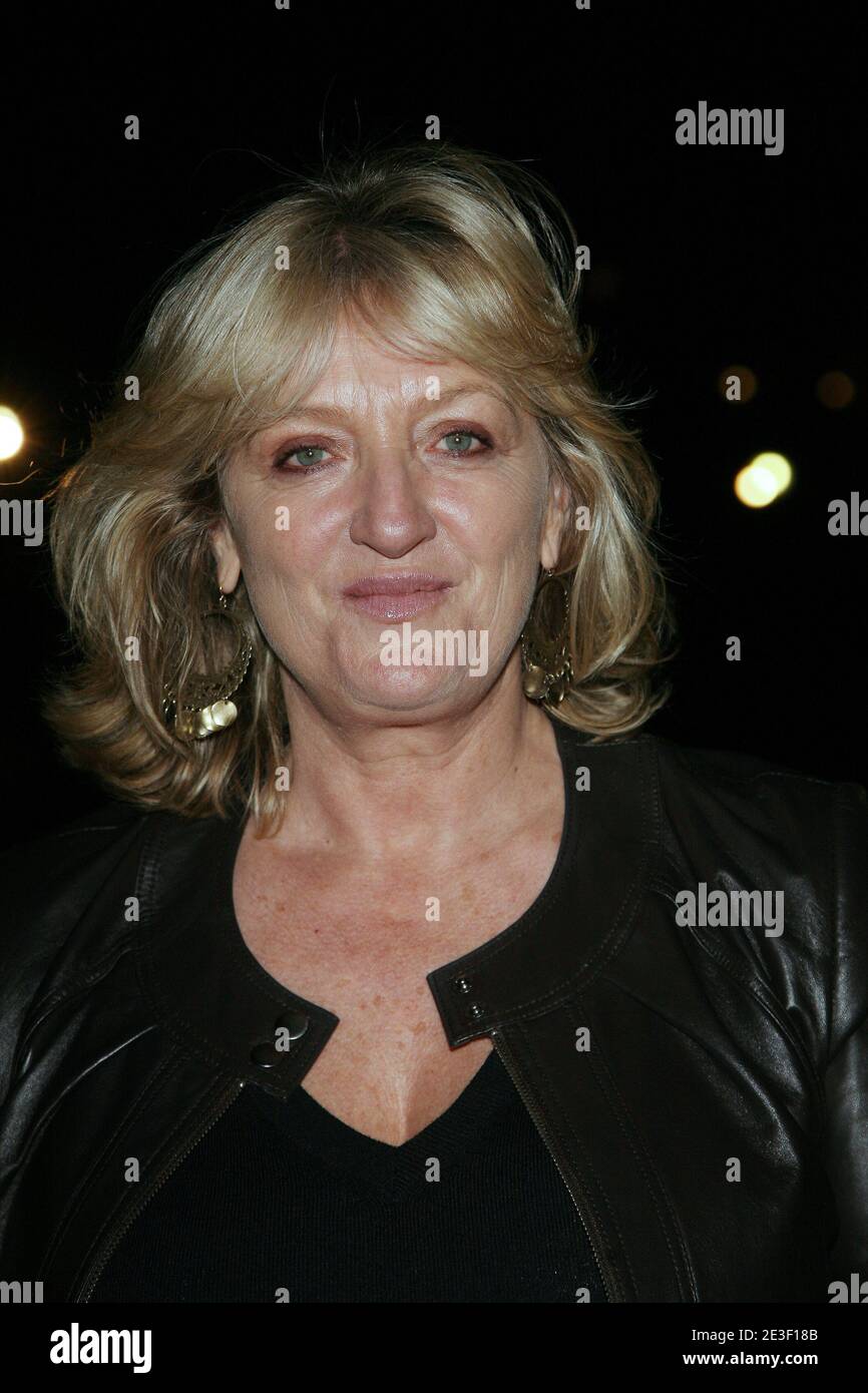 Charlotte de Turckheim arrives at the premiere of Line Renaud's play ...