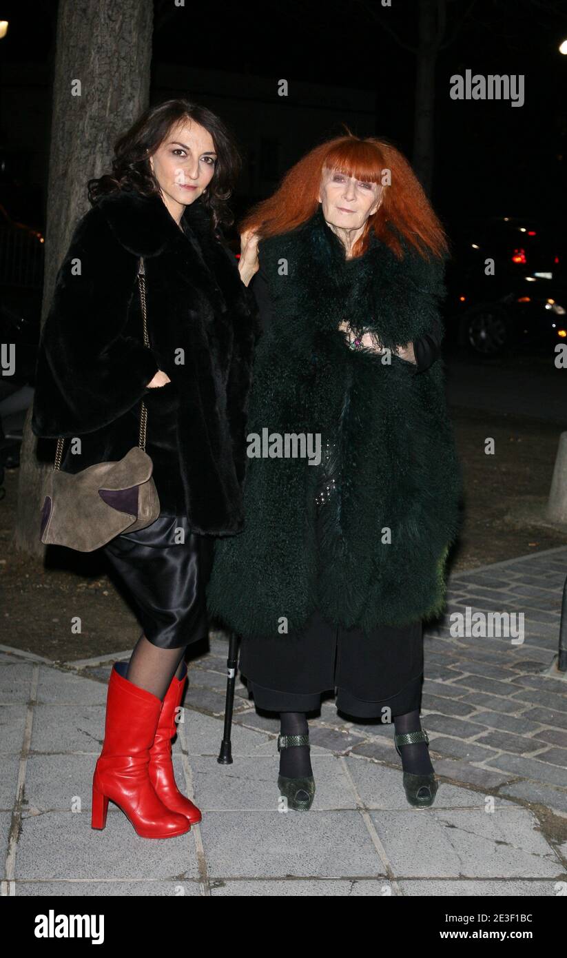 Renauds hi-res stock photography and images - Alamy