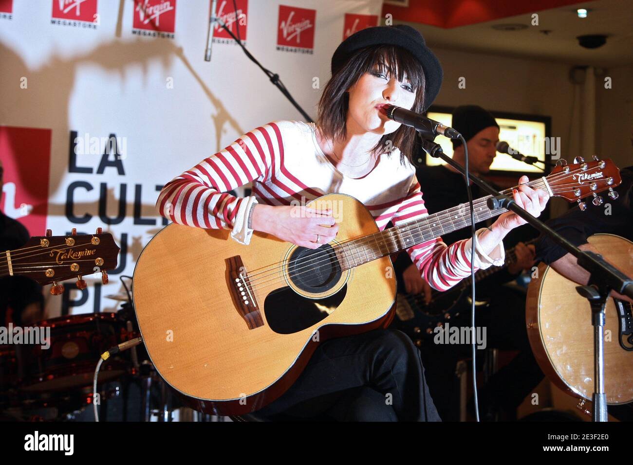 Superbus france hi-res stock photography and images - Alamy