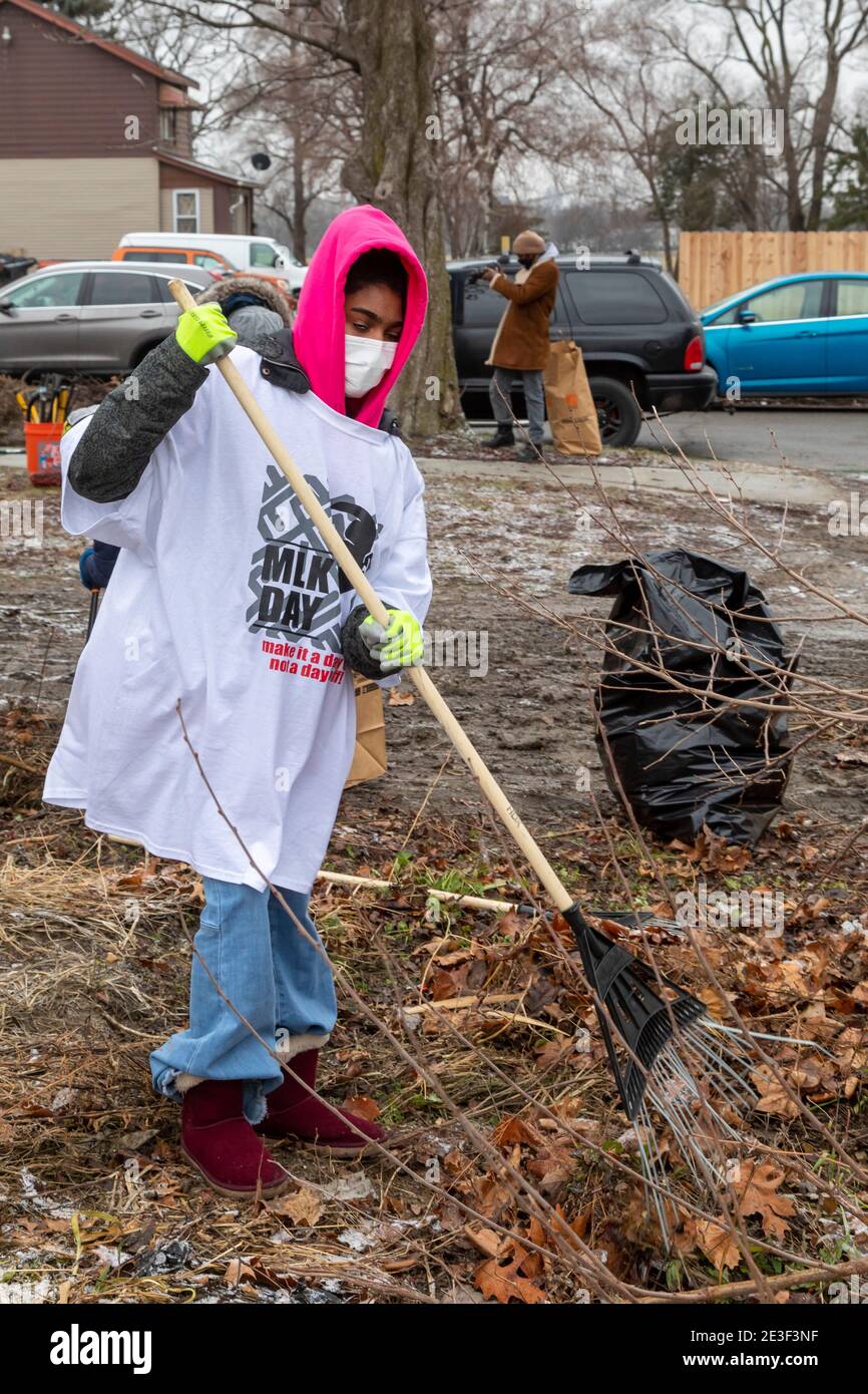 Village volunteers hi-res stock photography and images - Alamy