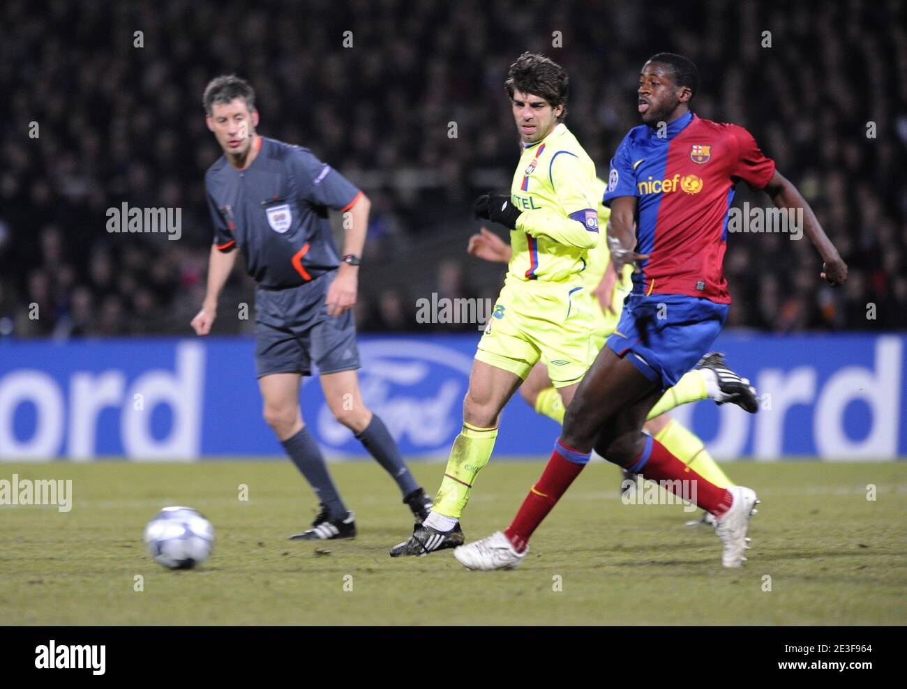 Yaya touré fc barcelona hi-res stock photography and images - Alamy