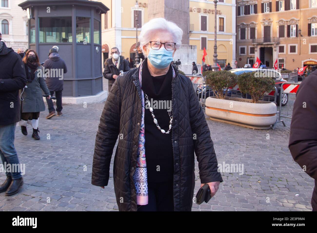 Unione di centro hi-res stock photography and images - Alamy