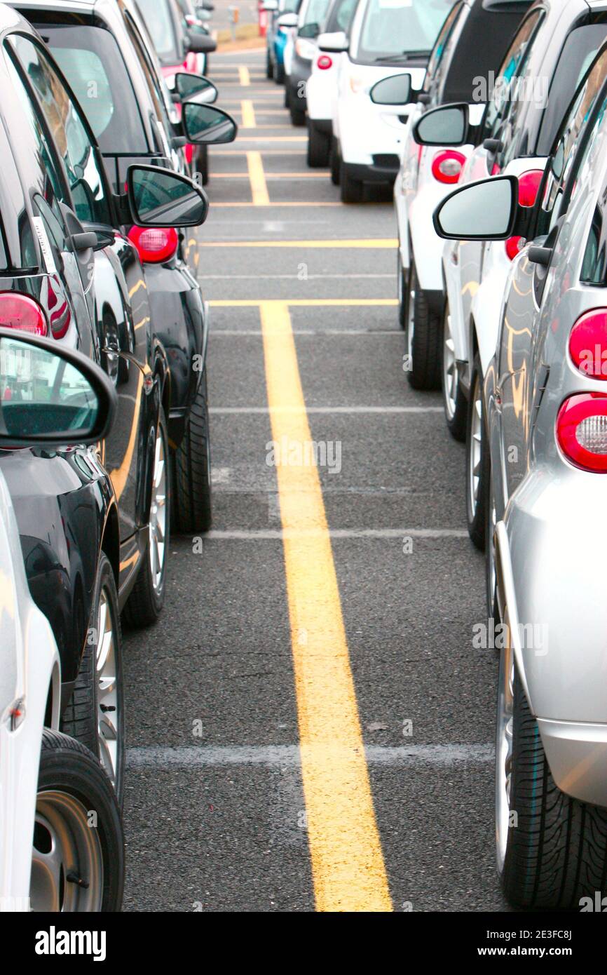 Smart swatch car hi-res stock photography and images - Alamy