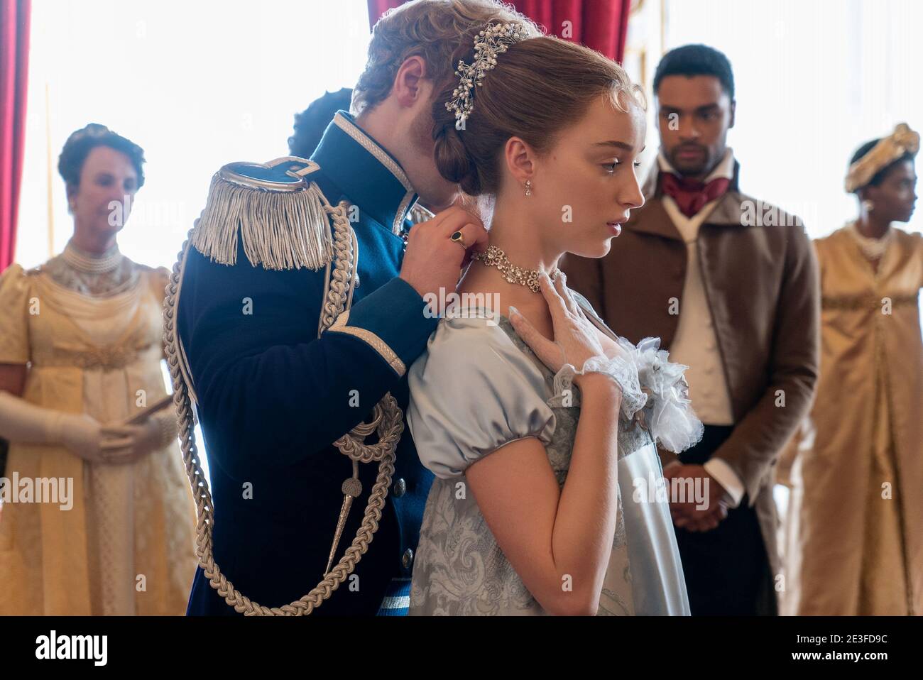 Phoebe Dynevor Bridgerton High Resolution Stock Photography and Images ...