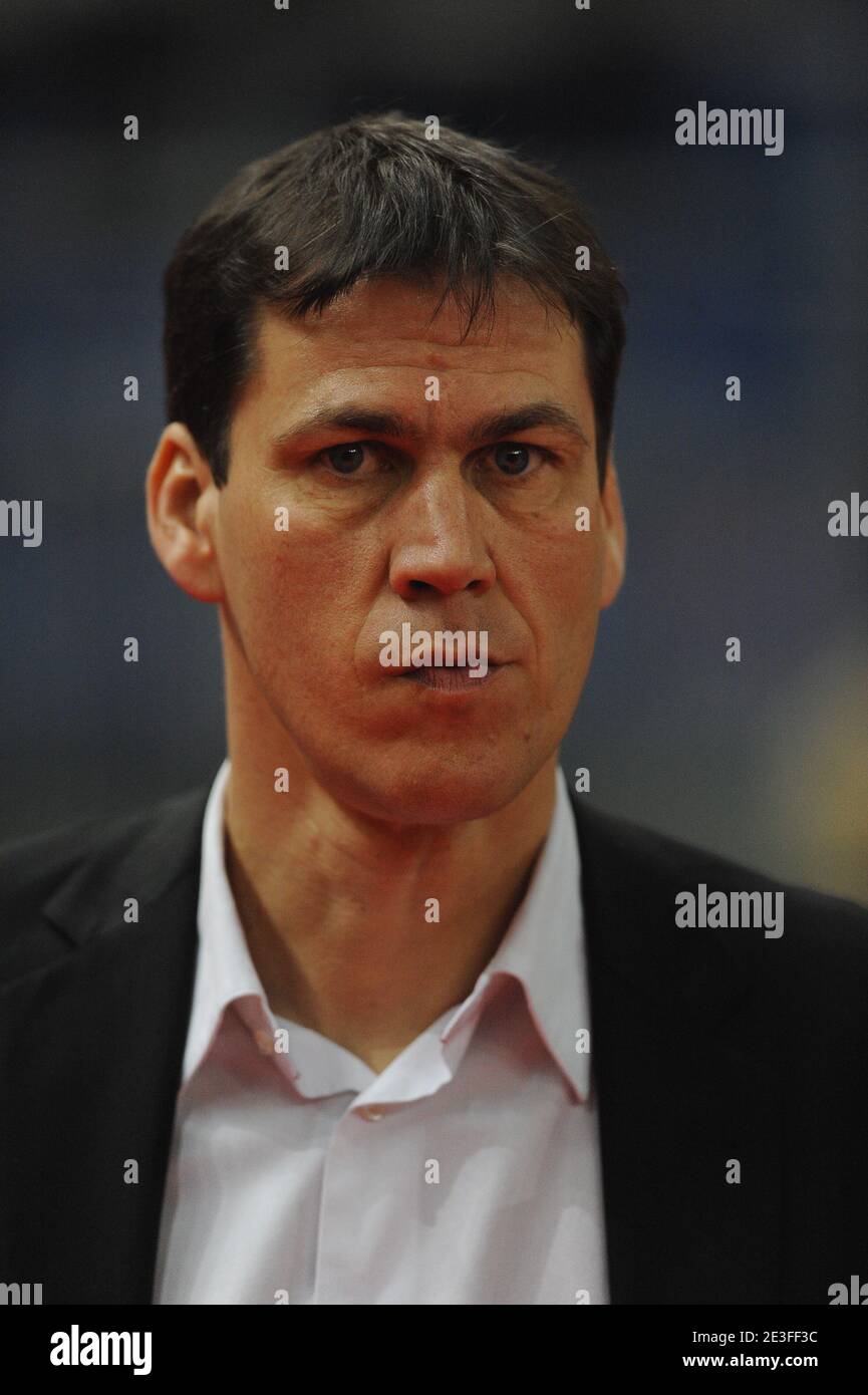 Coach rudy garcia hi-res stock photography and images - Alamy