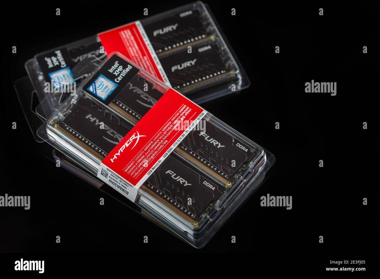 Memory chip packaging hi-res stock photography and images - Alamy