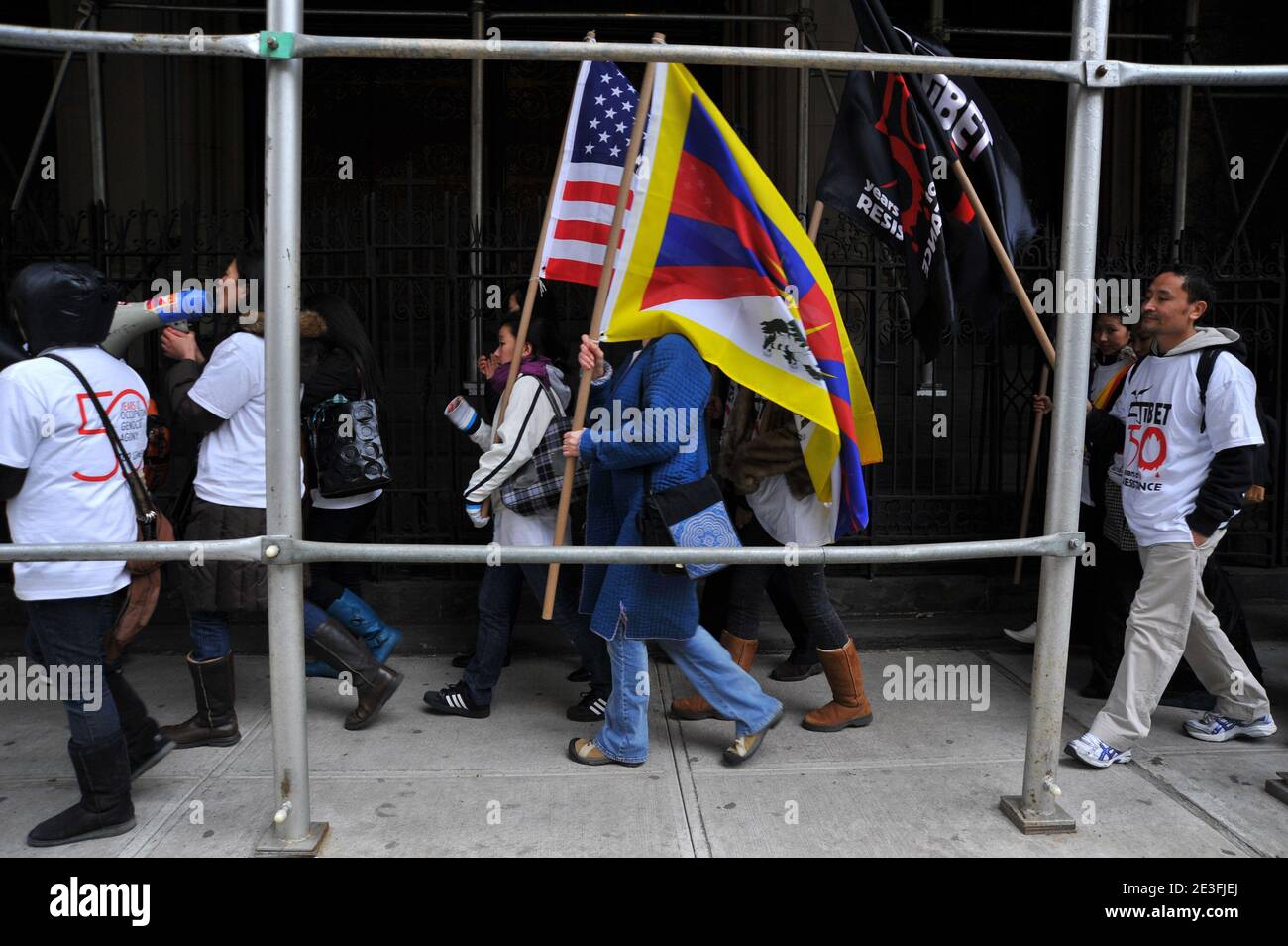 Hundreds of Pro-Tibetian activists make their way to Union Square after ...
