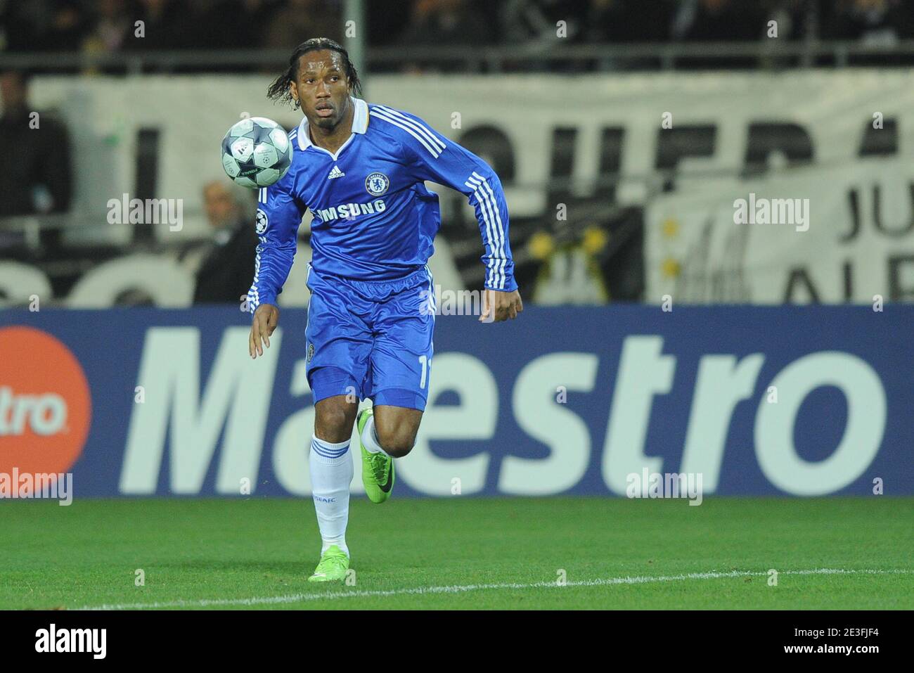 Drogba 2009 hi-res stock photography and images - Alamy