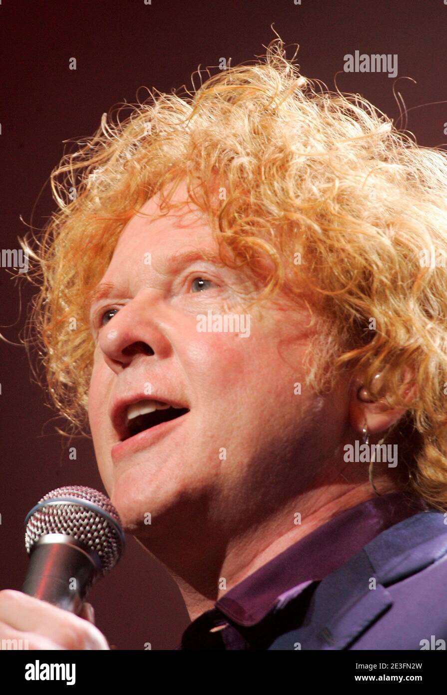 Mick Hucknall of Simply Red performs at Radio City Music Hall in New ...
