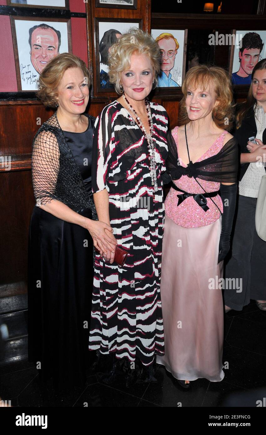 (L-R) Actors Jayne Atkinson, Christine Ebersole, and Deborah Rush ...