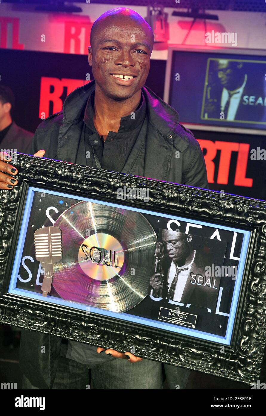 British Singer Seal High Resolution Stock Photography and Images - Alamy