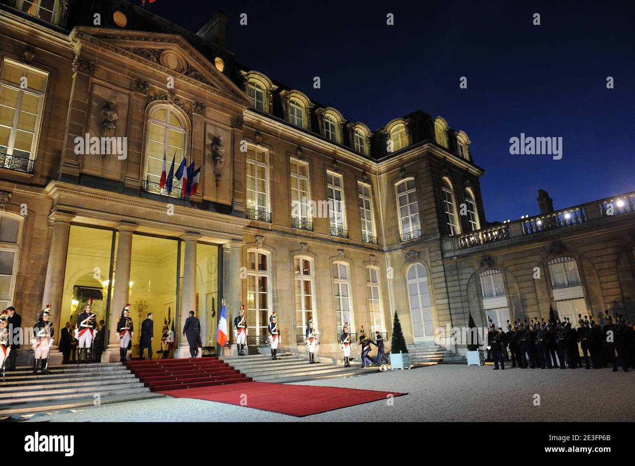 Atmosphere prior to a state dinner at the Elysee Palace, in Paris ...