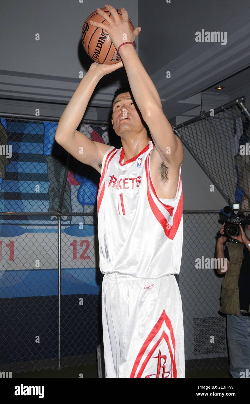 Yao ming houston hi-res stock photography and images - Alamy
