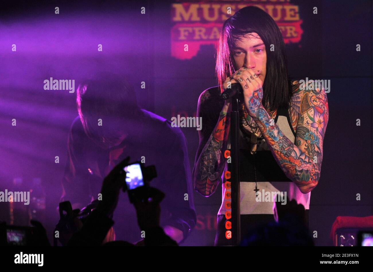 Trace Cyrus from US and group Metro Station performs live at the Show ...