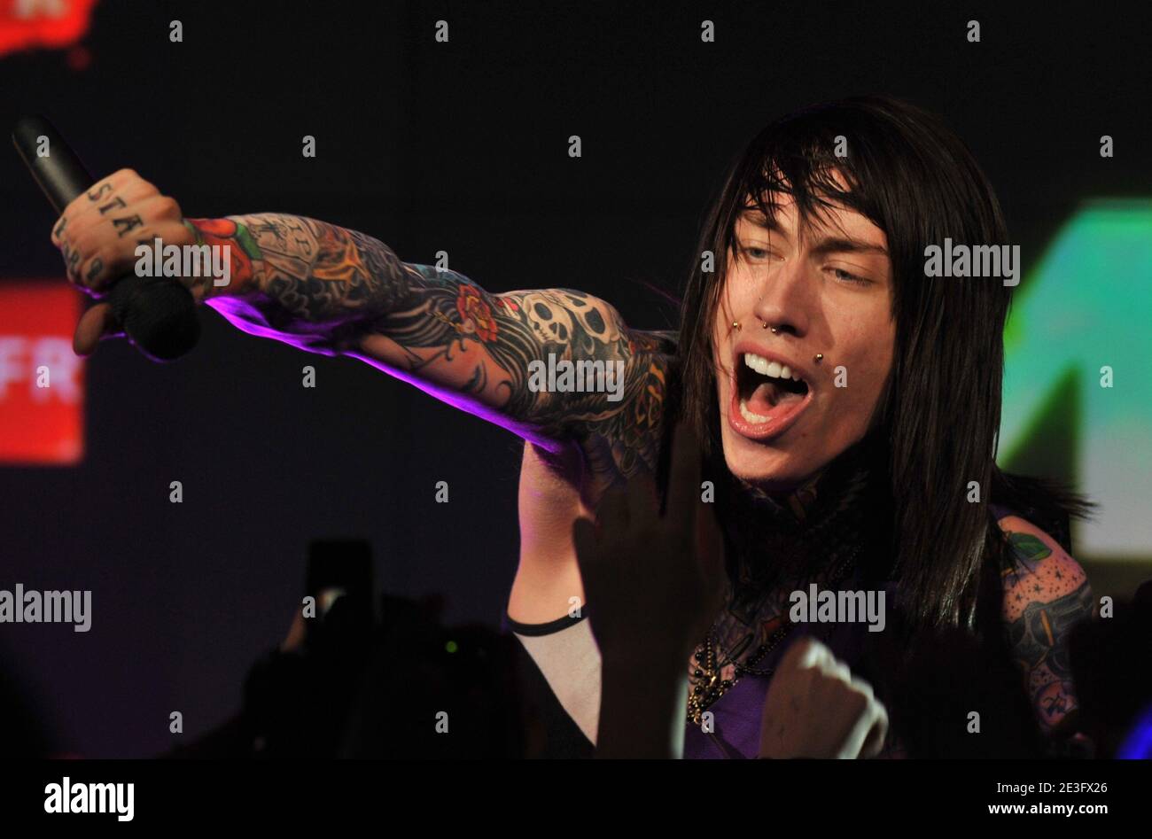 Trace cyrus hi-res stock photography and images - Alamy