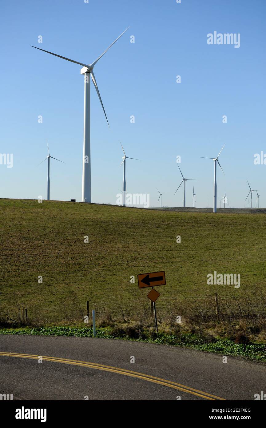 Rio vista wind turbines hi-res stock photography and images - Alamy