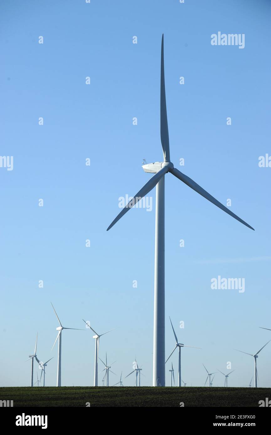 Rio vista wind turbines hi-res stock photography and images - Alamy