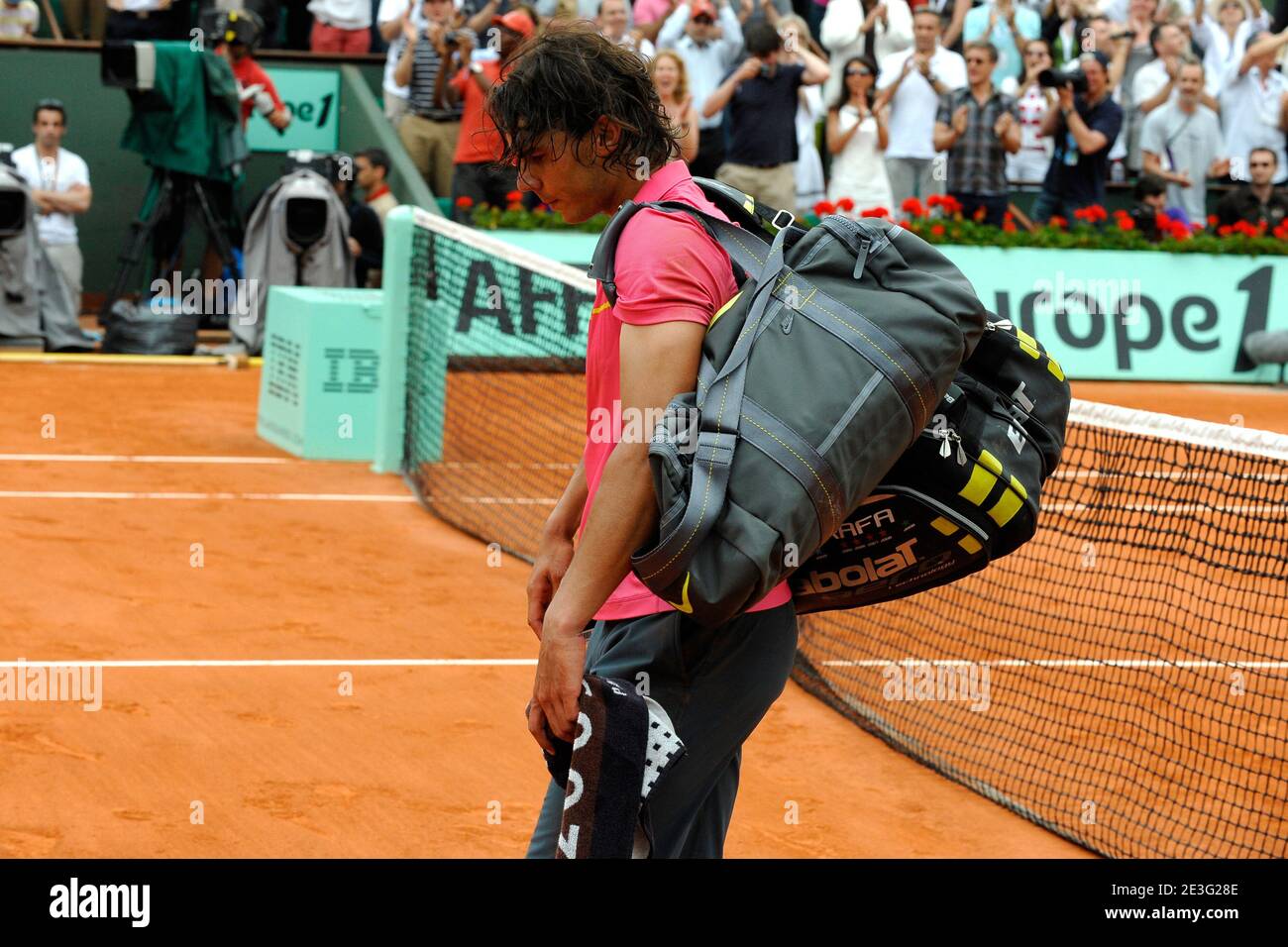 Spain's Rafael Nadal is defeated by Sweden's Robin Soderling, 6-2,6-7,6 ...