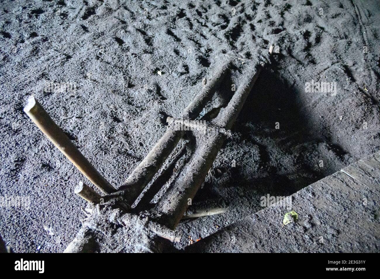 Ladder covered in bat guano hi-res stock photography and images - Alamy