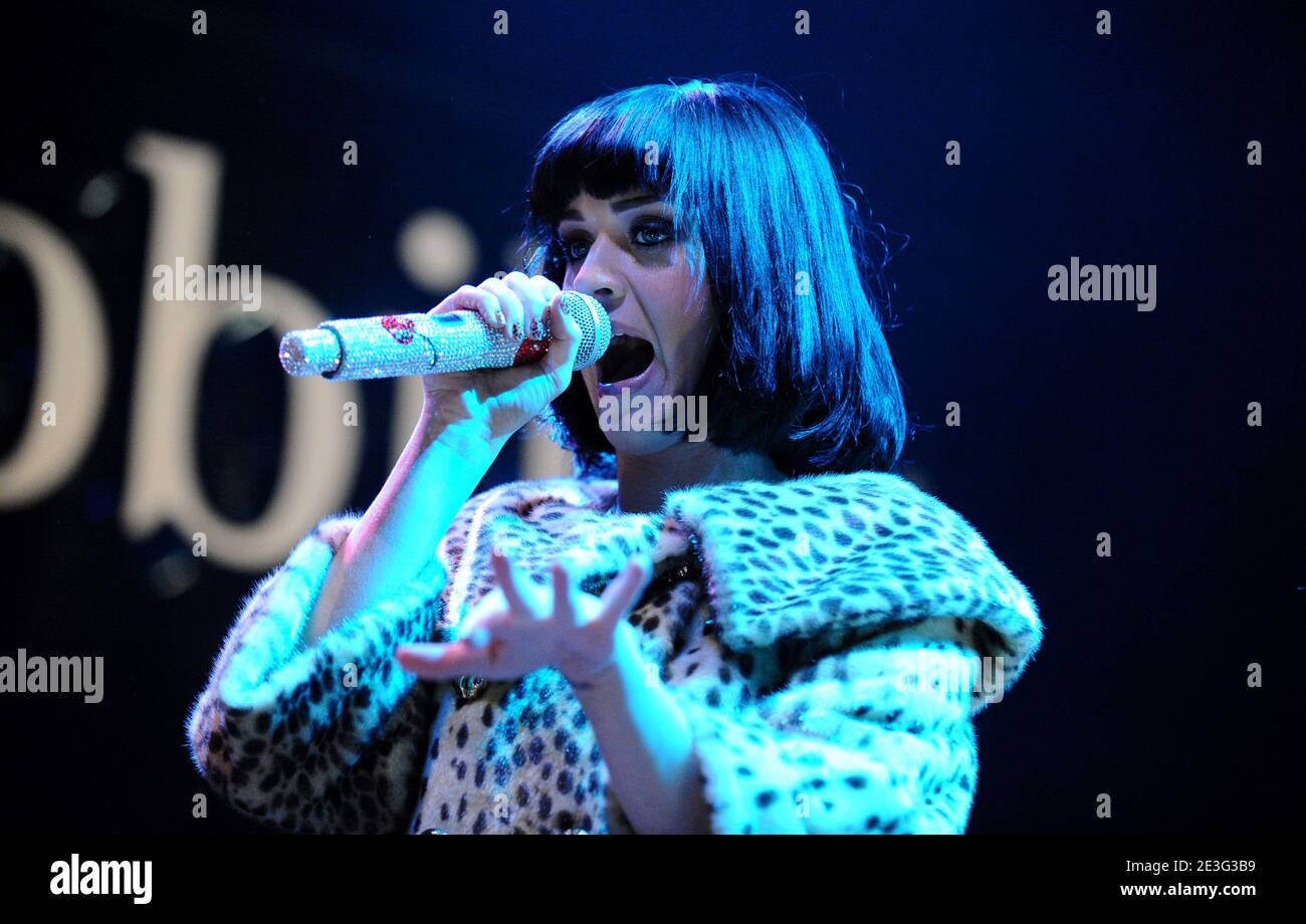 Katy Perry performs at the T-Mobile myFaves Shot of a Lifetime Party ...