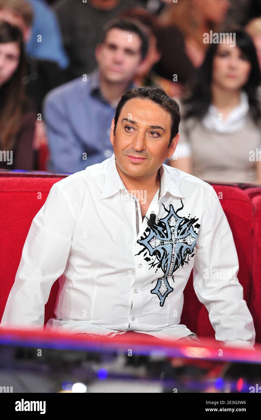 Magician Dani Lary at the taping of Vivement Dimanche on March 11, 2009 ...