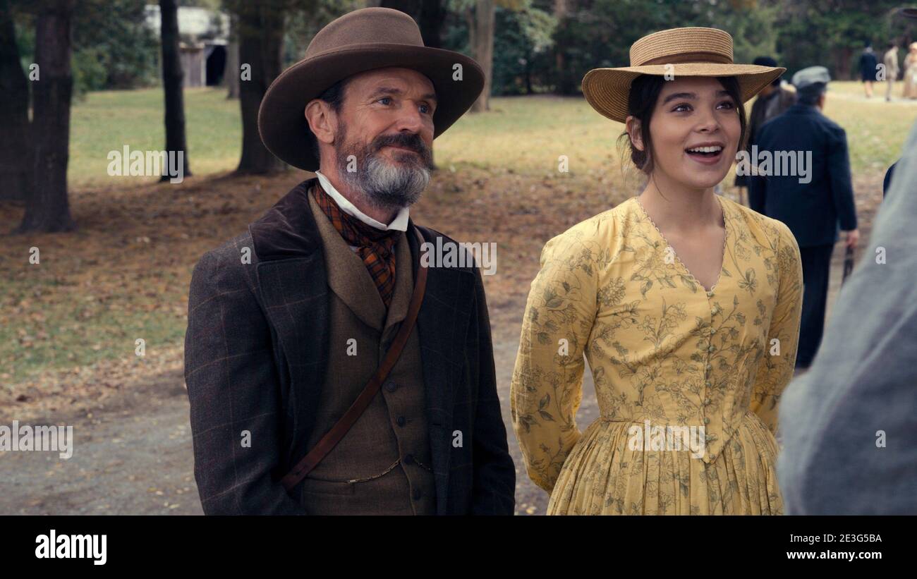 DICKINSON, from left: Toby Huss as Edward Dickinson, Hailee Steinfeld ...