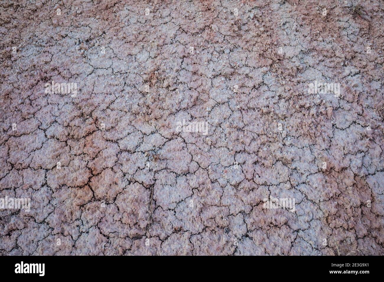 Cracked patterns hi-res stock photography and images - Alamy