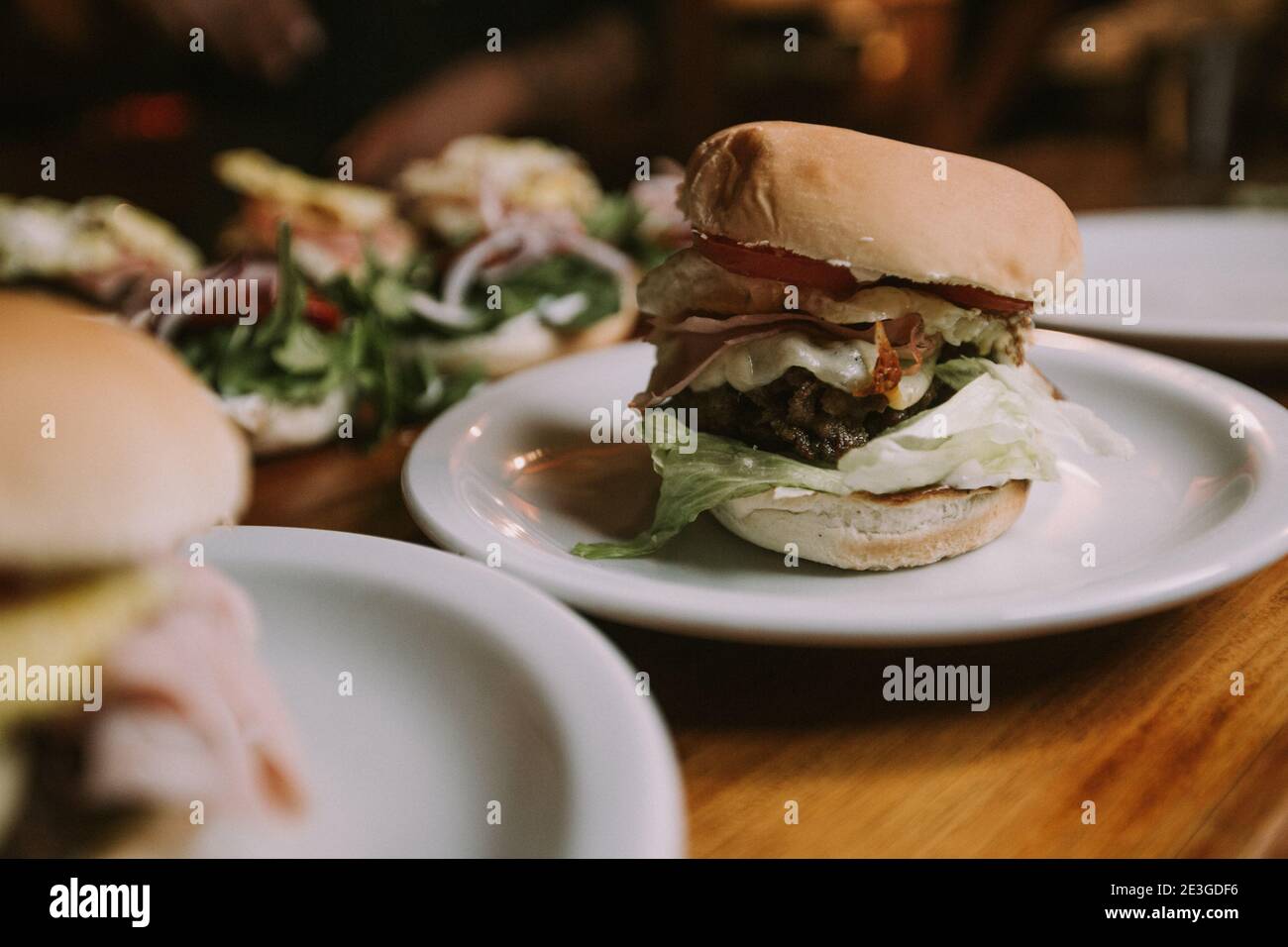 Silver cutlery hamburger hi-res stock photography and images - Alamy