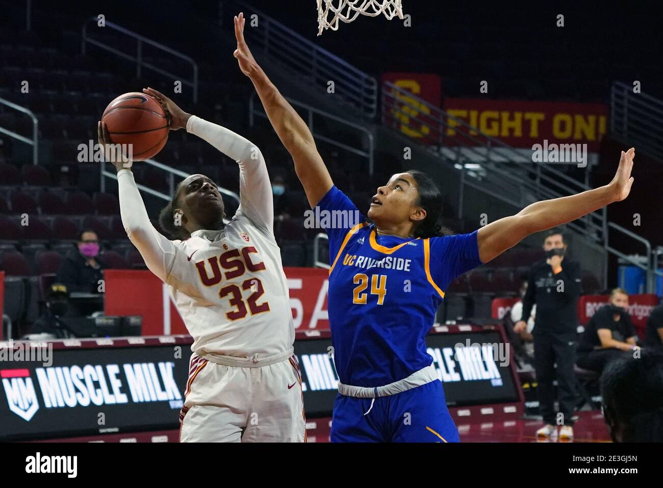 Southern California Trojans forward Jordyn Jenkins (32) is defended by UC Riverside Highlanders ...