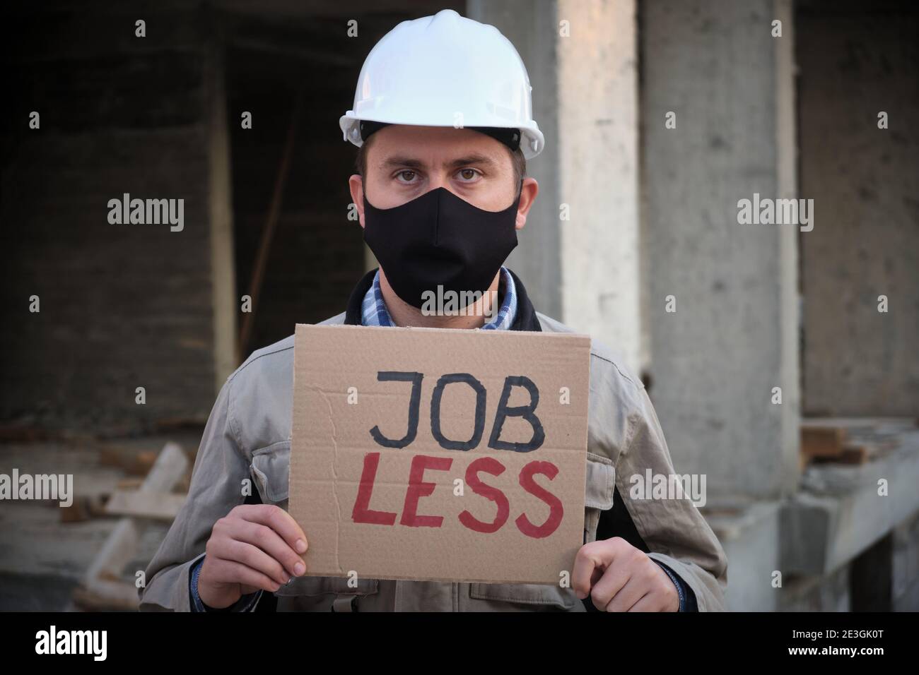 Engineer in hard hat stands hi-res stock photography and images - Alamy