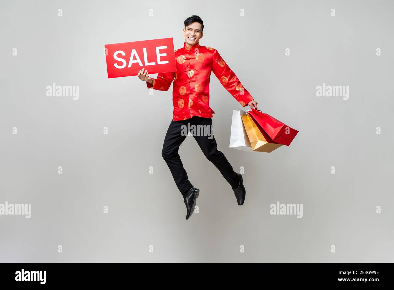 Red light jumping hi-res stock photography and images - Alamy