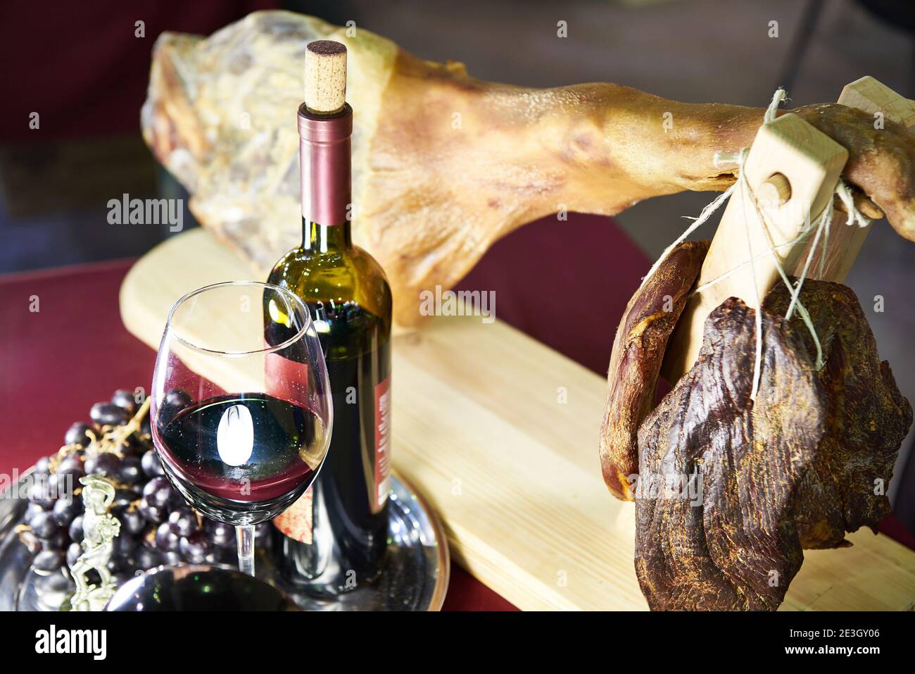 Glass and meat hi-res stock photography and images - Alamy