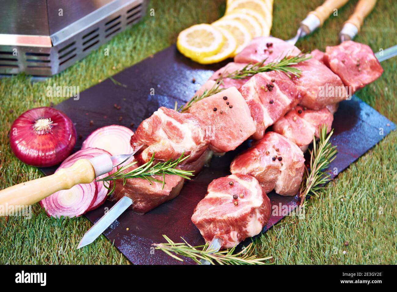 Meat kebab hi-res stock photography and images - Alamy