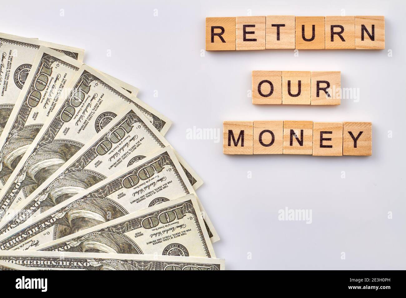 Return our money concept Stock Photo - Alamy