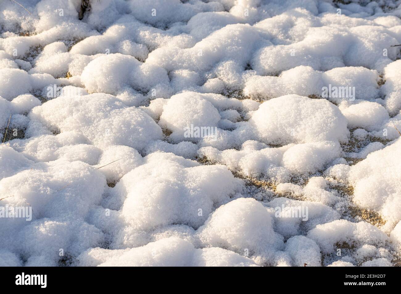 Fresh and clean show on the ground background 8 Stock Photo - Alamy