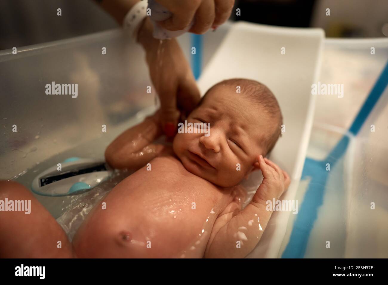 American kid washing hands hi-res stock photography and images - Alamy