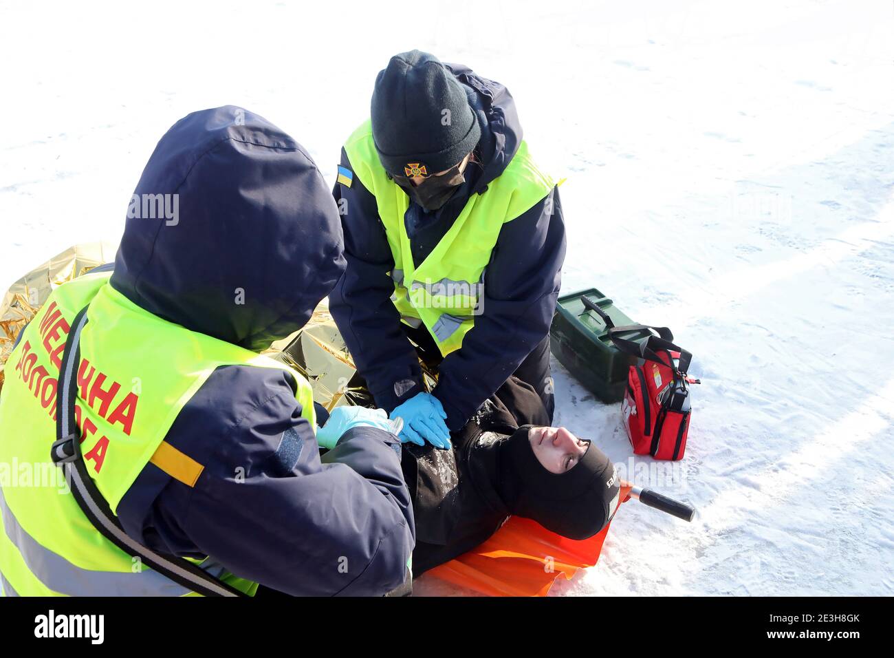 Cpr drill hi-res stock photography and images - Alamy