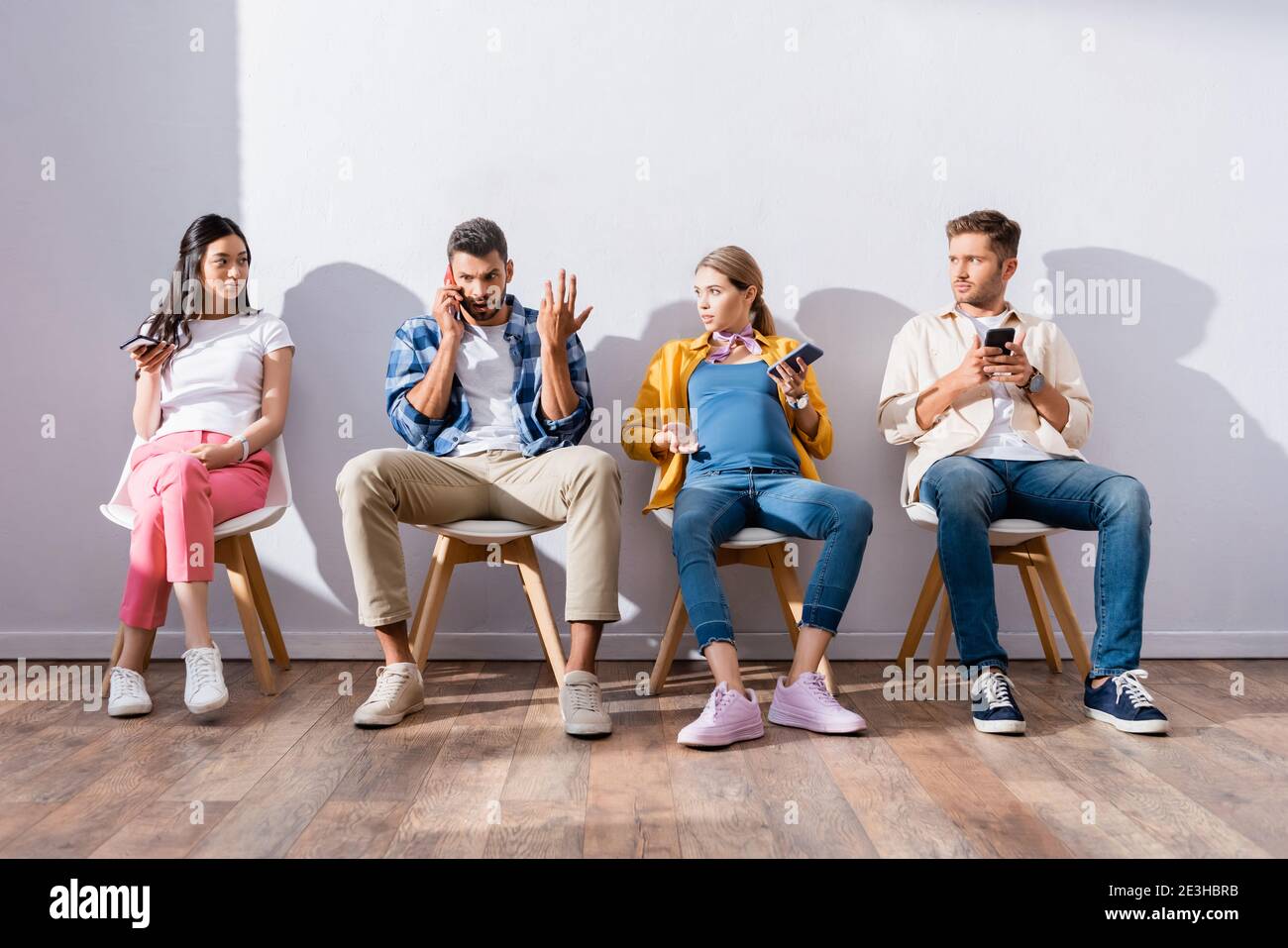 Call queue hi-res stock photography and images - Alamy