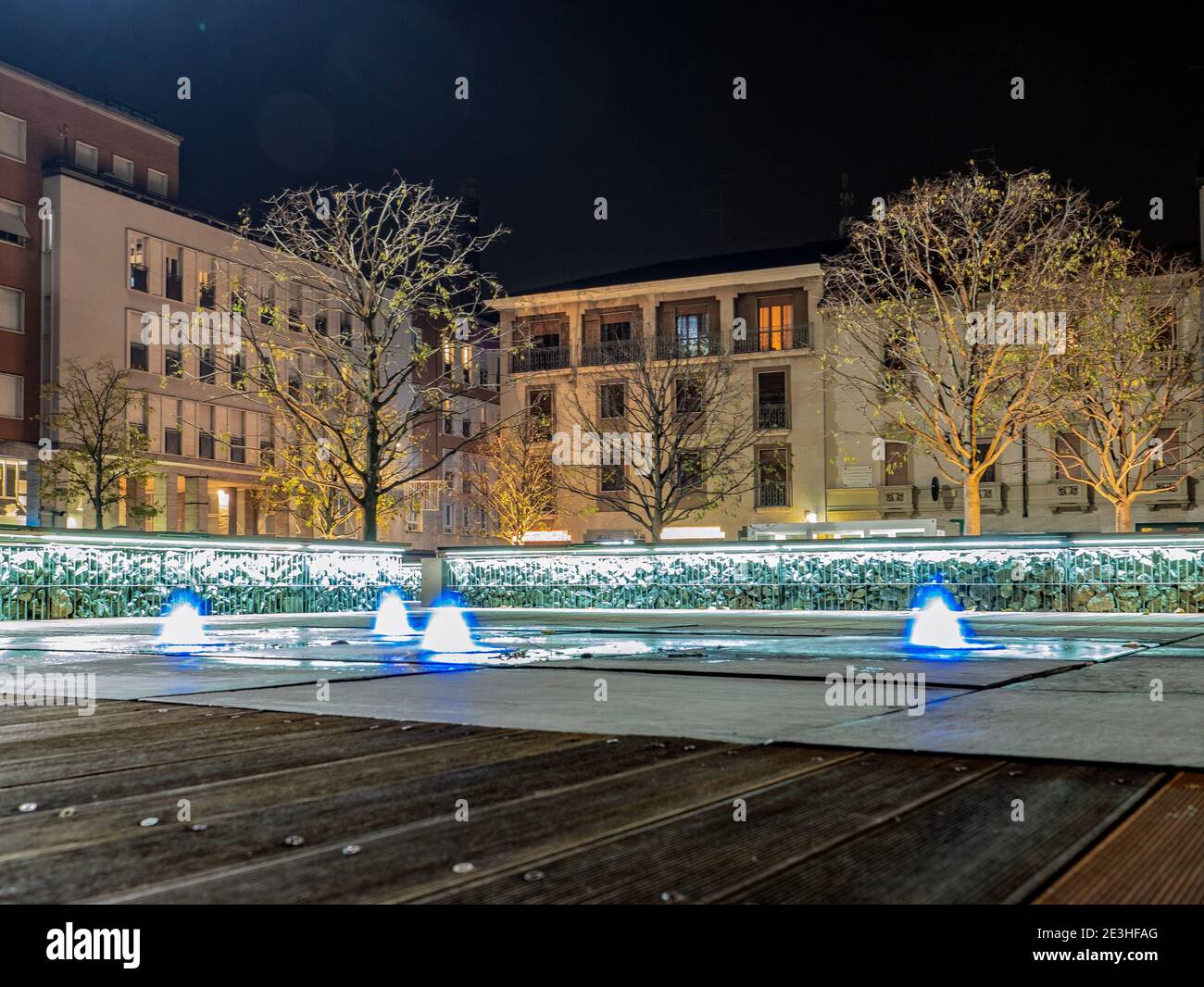 Empty city center hi-res stock photography and images - Alamy