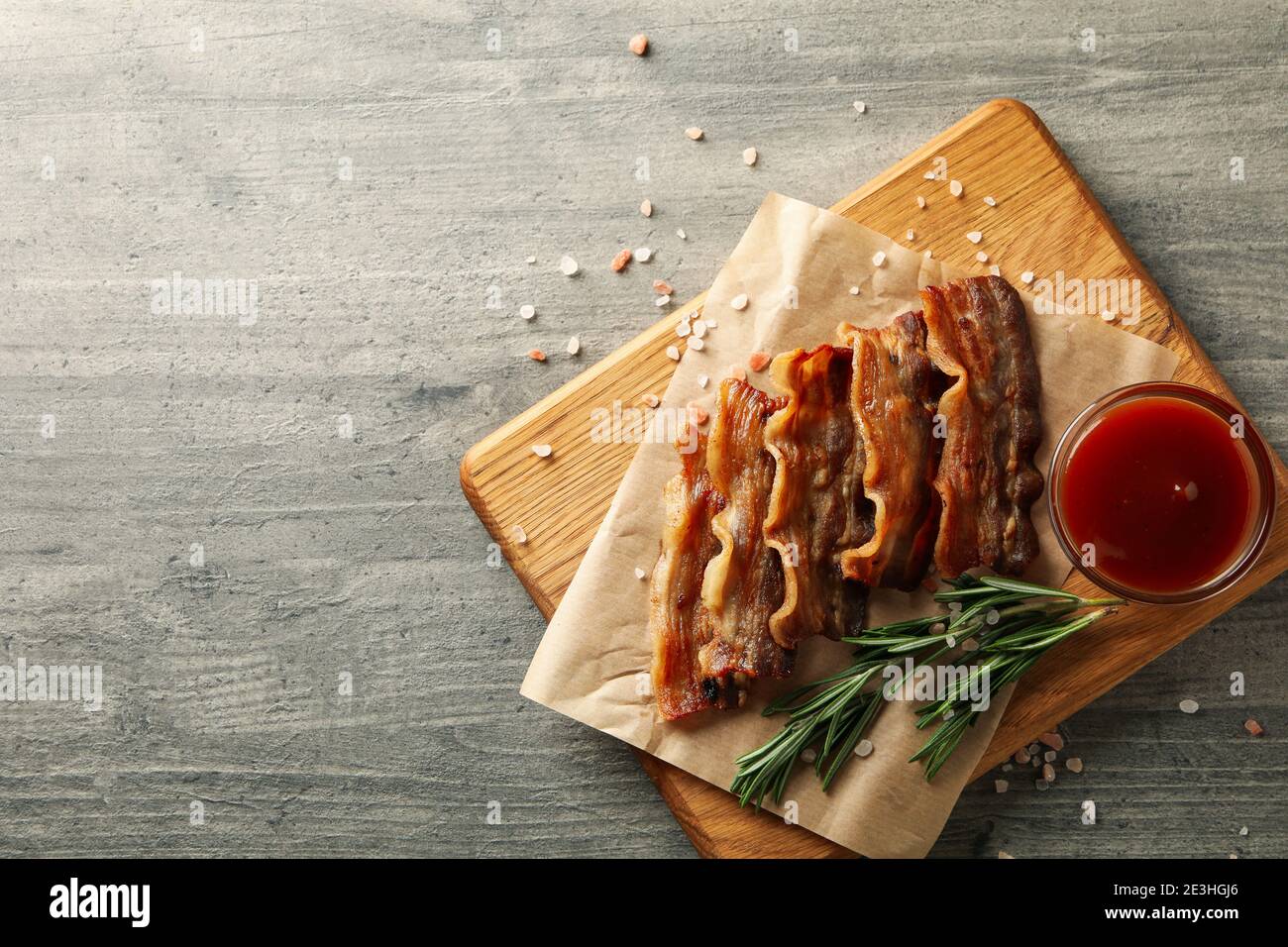 Board fried bacon slices hi-res stock photography and images - Alamy