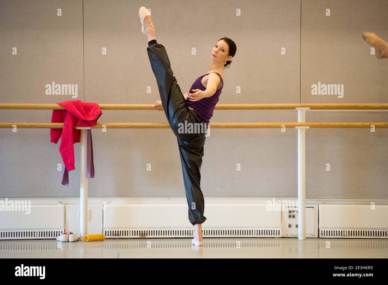 Russian ballerina in ballet class Stock Photo - Alamy