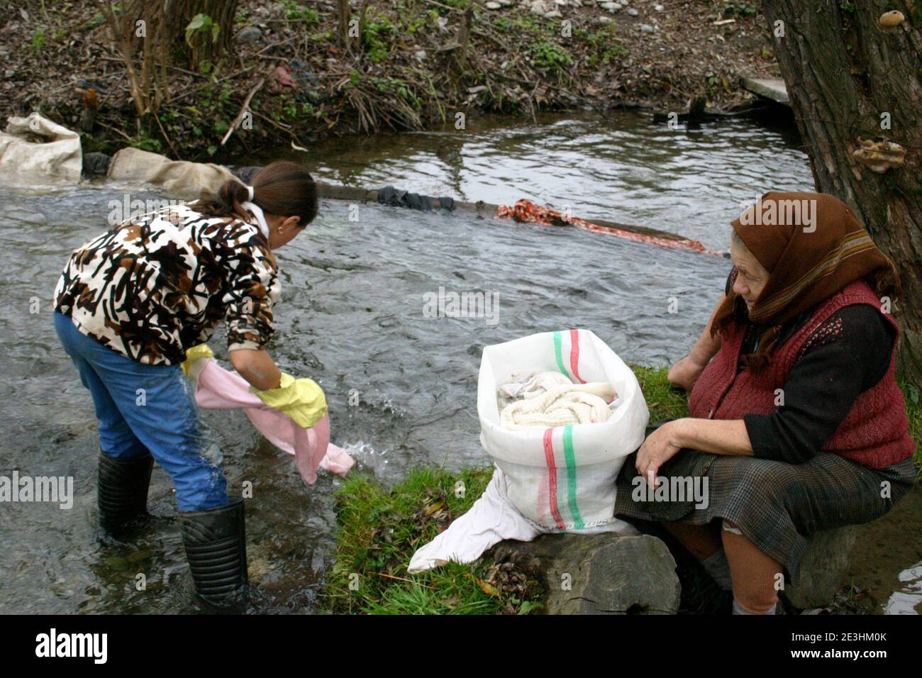 Poor working condition conditions hi-res stock photography and images ...