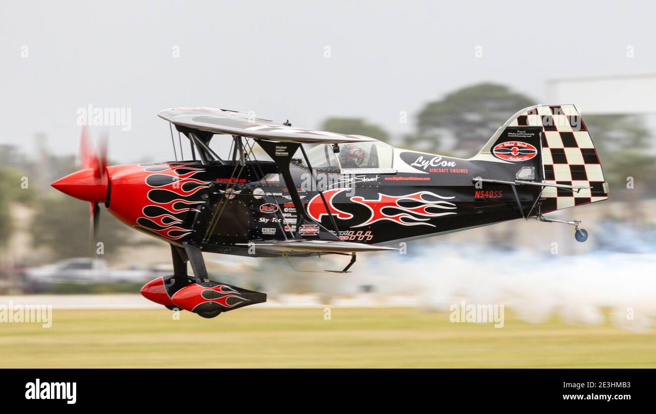Stuart airshow hi-res stock photography and images - Alamy