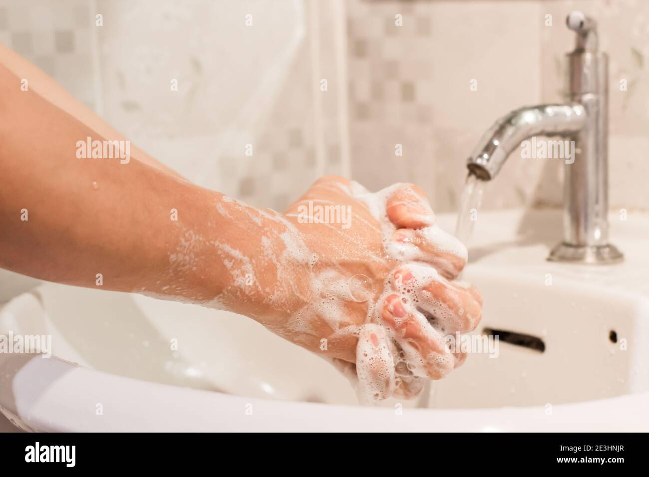 Human hands rubbing hi-res stock photography and images - Alamy